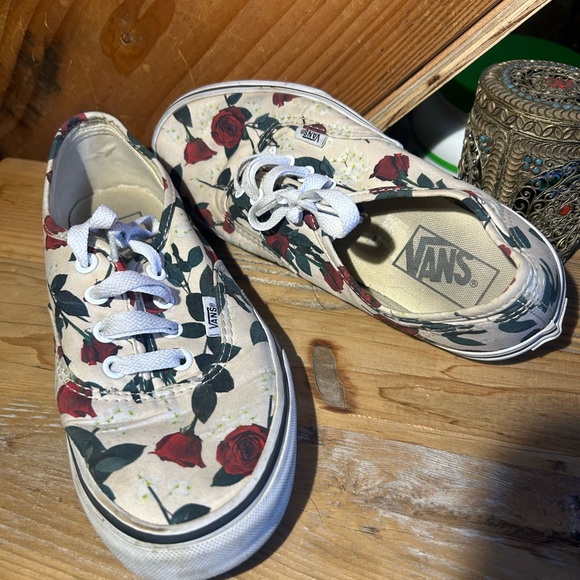 Vans | Shoes | Vans Authentic Roses Sneakers Rose Print Cream Red Size ...